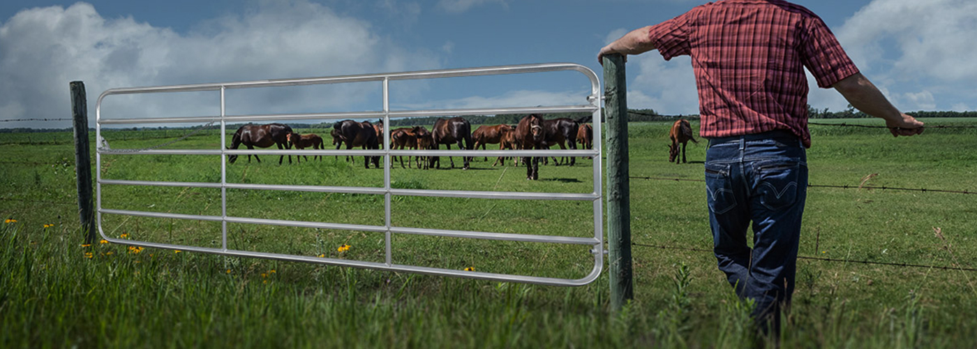 Duralume | Standard 6-Bar Farm Gate, Heavy-Duty Aluminum Cattle Gate